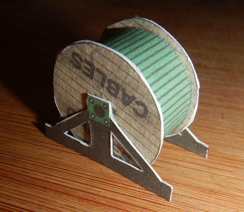 N Scale Model Train Set Railroad Cable Drums.